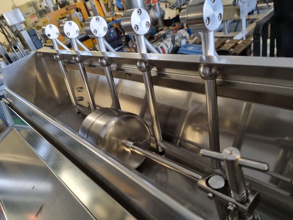 Vigo GAI 6 Head Syphon Filler Liquid Process & Packaging | Asset ...